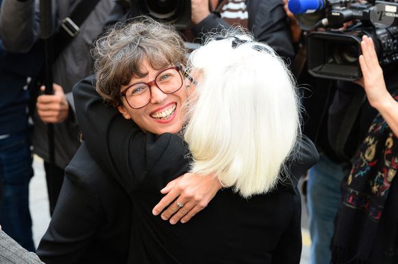 Photo : Claudia Squitieri aux obsèques de Claudia Cardinale en l’église ...