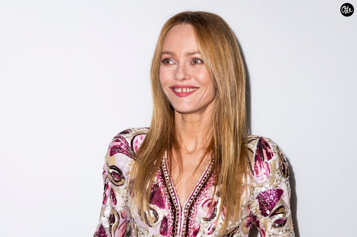 Photo : Vanessa Paradis - Photocall du défilé de mode Femmes prêt-à ...