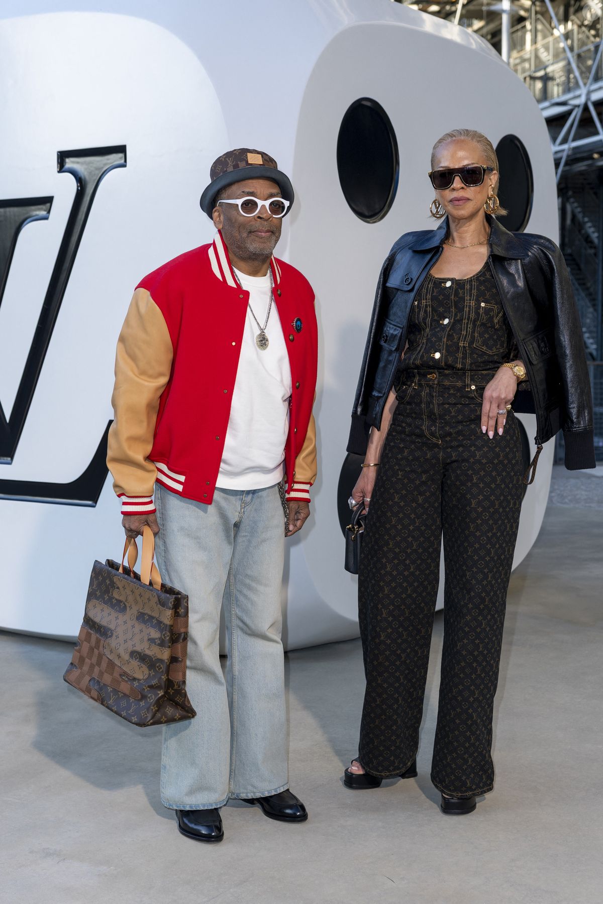 Photo : Spike Lee et Tonya Lewis Lee – Photocall du Défilé de mode ...