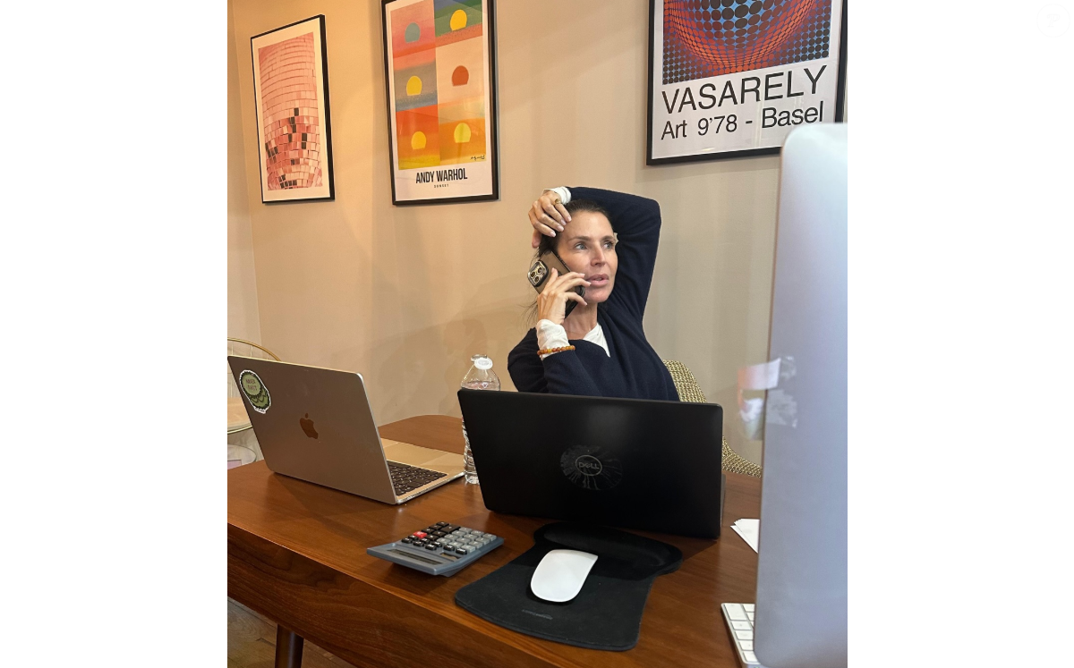 Photo : Sandrine, la veuve de Mouss Diouf. - Purepeople