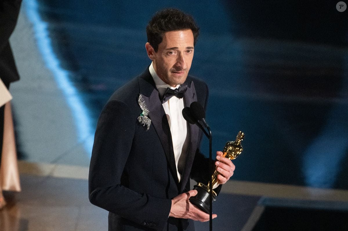 Photo : Adrien Brody l'avait embrassée par surprise sur scène lorsqu'il ...