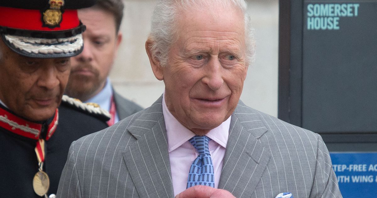 Mais au fait, comment va vraiment Charles III ? - Purepeople