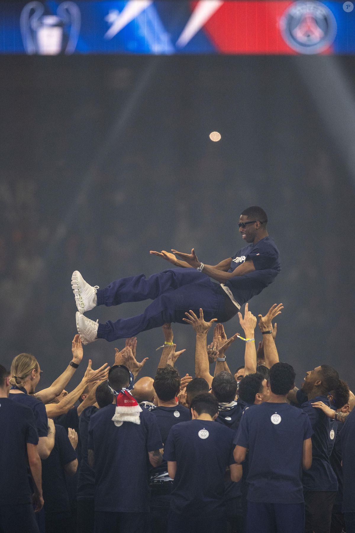 Photo : Ousmane Dembélé - Célébration de la victoire du Paris Saint ...