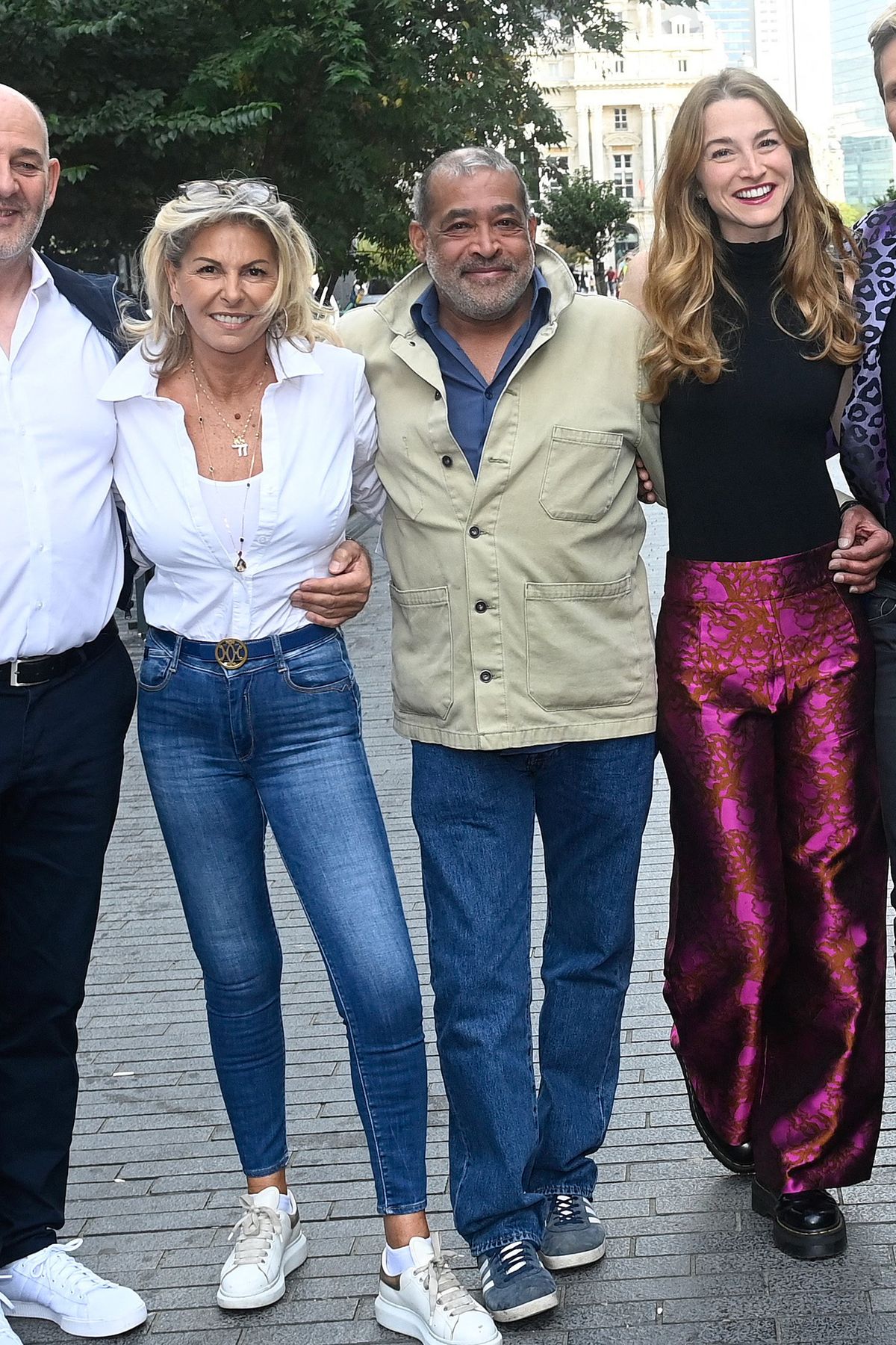 Photo : Caroline Margeridon est à Bruxelles avec les acheteurs (Stéphane Vanhandenhoven, Aurore ...