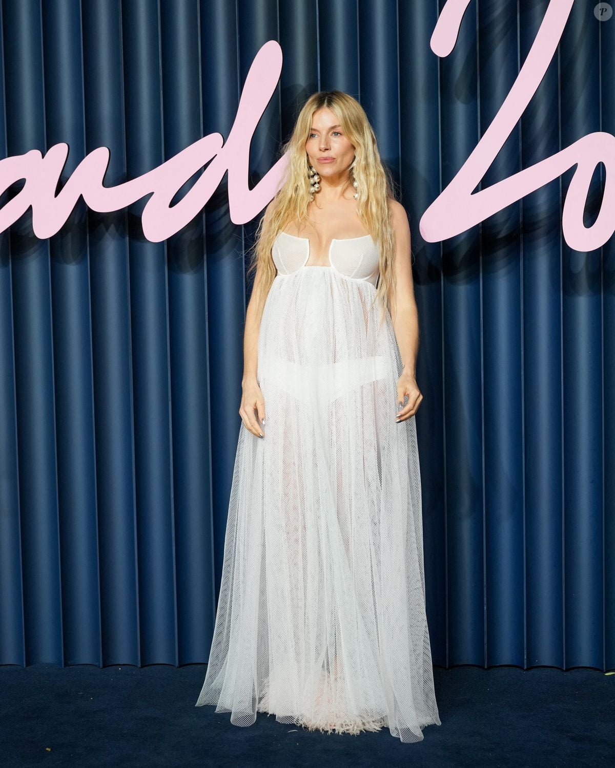 Photo : Sienna Miller a fait sensation hier soir Sienna Miller ...