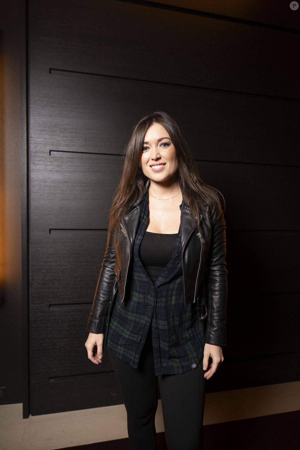 Photo : Il s'agit d'Elsa Esnoult Exclusif - Elsa Esnoult en backstage du concert d'Hélène ...