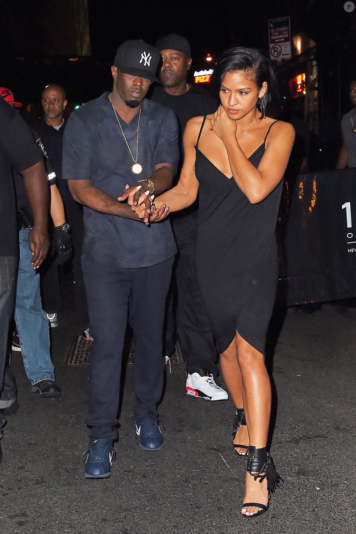 Photo : P Diddy est tout sourire avec sa petite amie Cassie alors qu ...