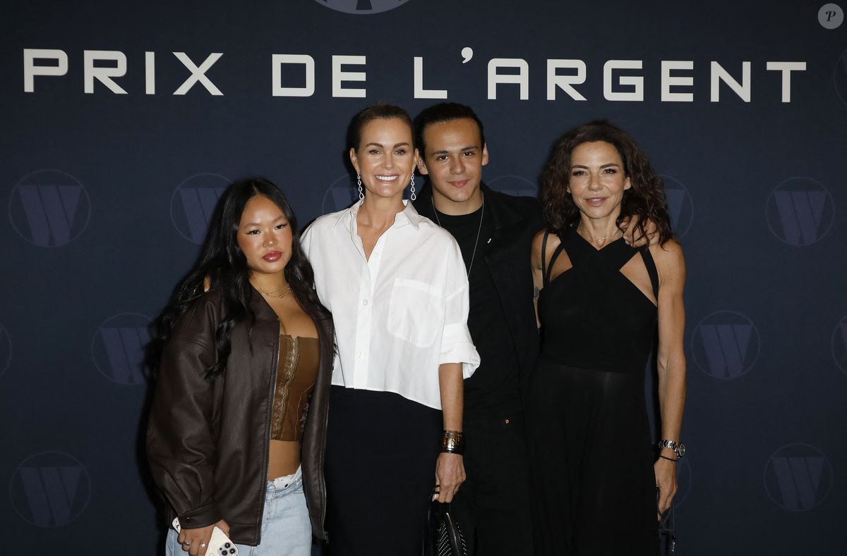 Photo : Laeticia Hallyday et sa fille Joy, Sandra Sisley et son fils ...