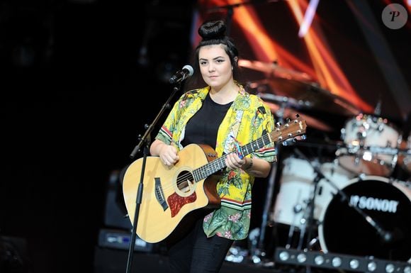 Hoshi et Gia Martinelli en trouple ? La chanteuse aurait introduit dans ...