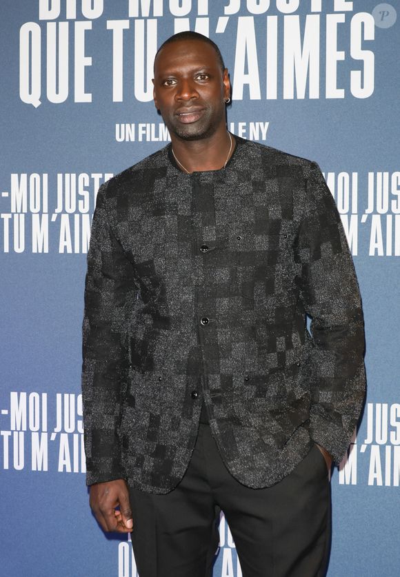 Photo : Omar Sy - Avant-première du film "Dis moi juste que tu m'aimes" au Cinéma Pathé Wepler à ...
