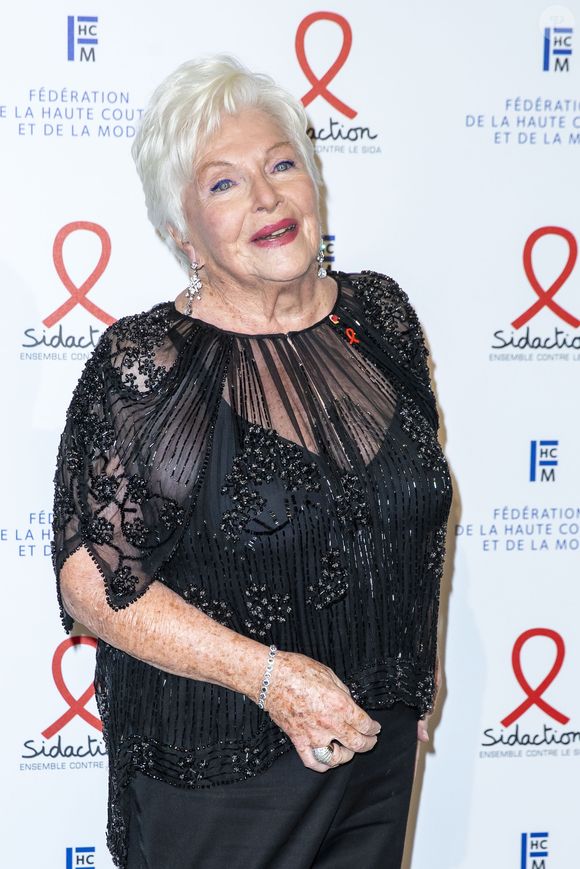 Photo : Line Renaud lors du photocall de la 18ème édition du "Dîner de ...