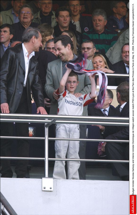 Louis Sarkozy : première photo avec son fils Sylla, il en profite pour ...