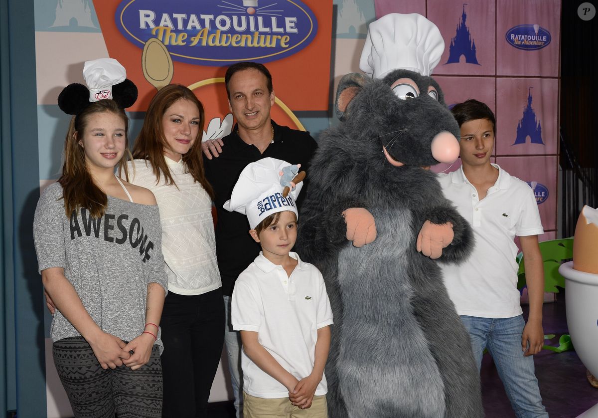 Photo : Emilie Dequenne, sa fille Milla Savarese, son fiancé Michel ...