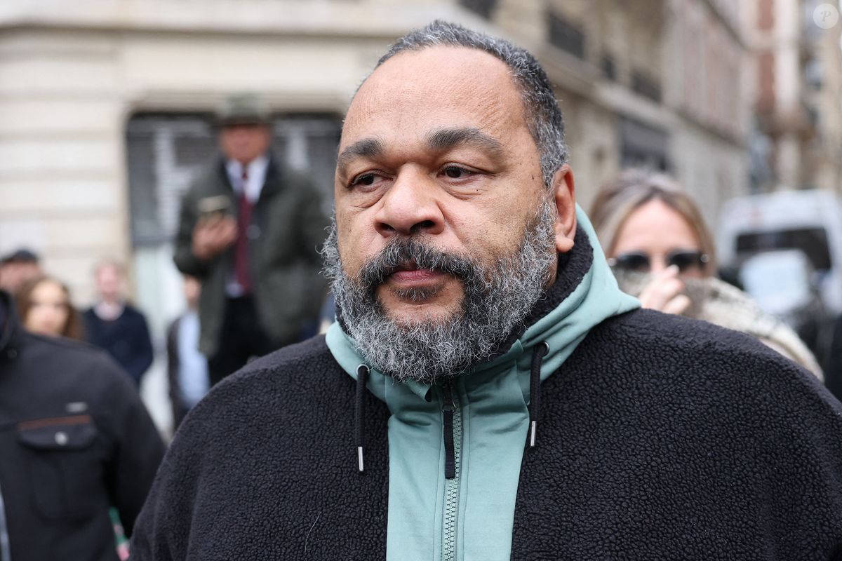 Photo : Dieudonné M'Bala M'Bala - Arrivées à l'hommage à Jean-Marie Le ...