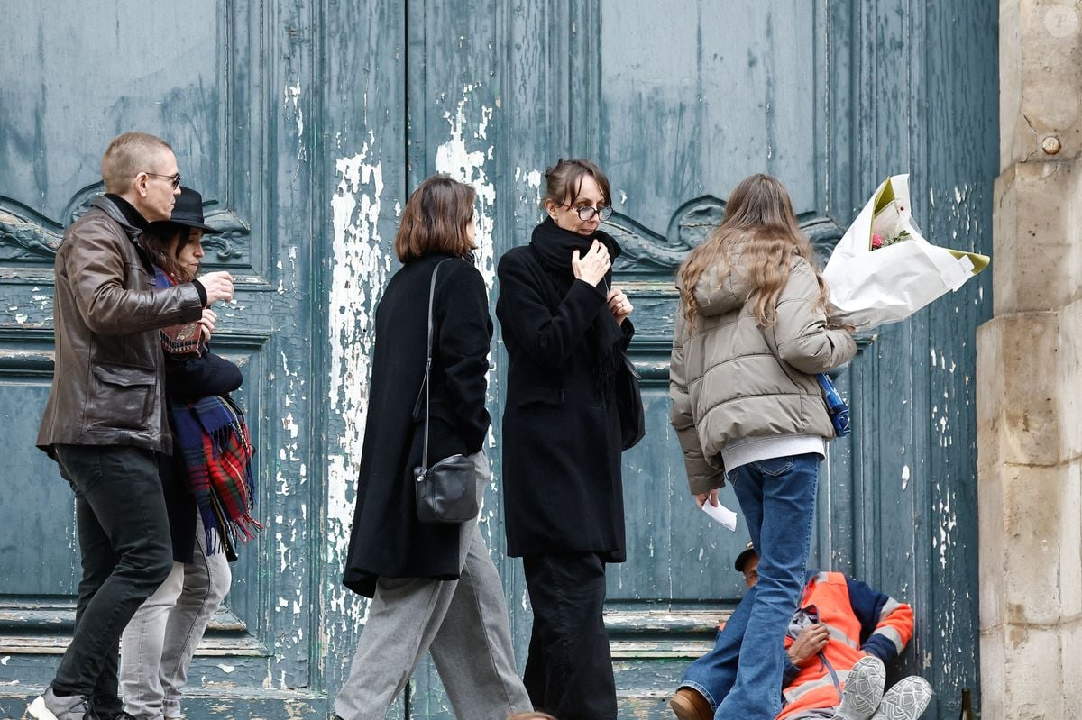 Photo : Pour l'occasion, son fils tenait en ses mains un portrait de ...