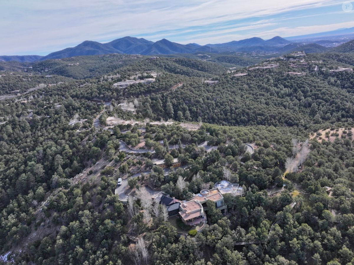 Photo : La maison de Gene Hackman à Santa Fe (archive) ©Backgrid USA ...