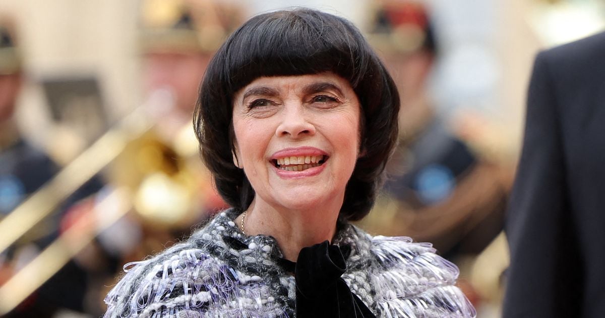 Mireille Mathieu : Ce proche de Johnny Hallyday repose dans son caveau ...