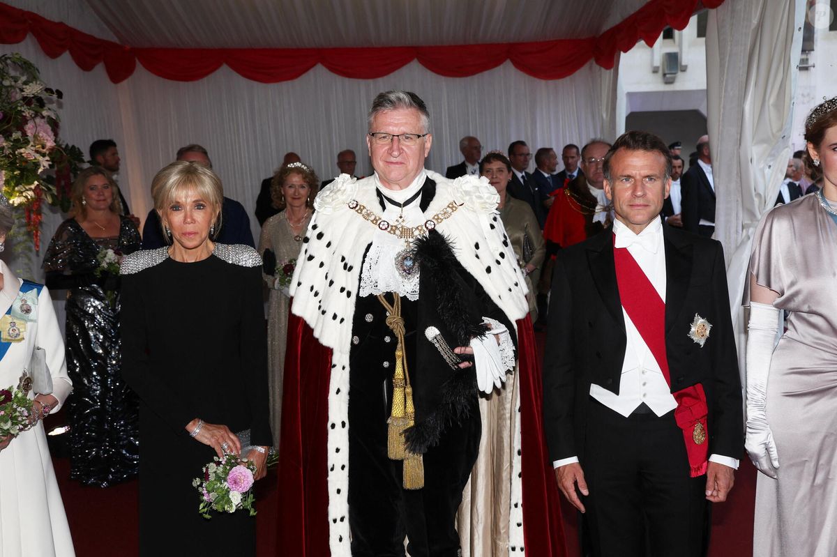 Photo : Brigitte Macron, Alastair King, lord maire de Londres, Le ...