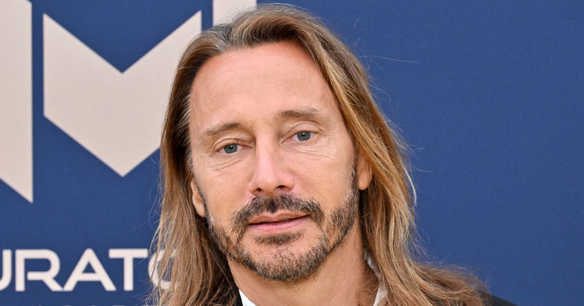 "Il a dû faire une..." : Le visage transformé de Bob Sinclar enfin ...