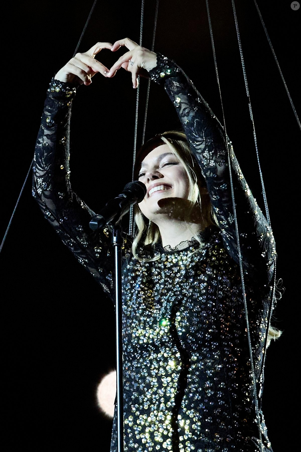 Photo : La chanteuse Louane (Louane Emera), représentante de la France ...