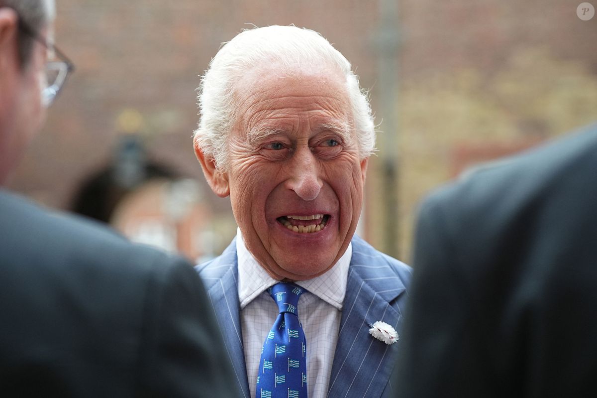Photo : Le roi Charles III d'Angleterre assiste à un service célébrant ...