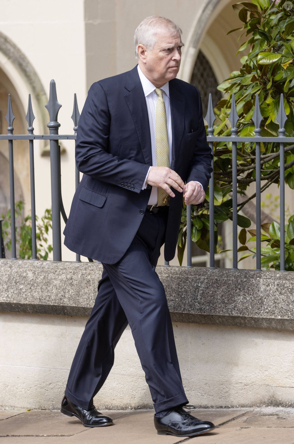 Photo : Parmi eux, le prince Andrew Le prince Andrew assiste à la messe ...