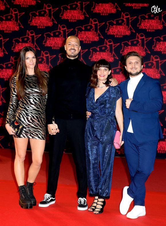 McFly et Carlito : l'usine productrice de leur toute nouvelle marque de ...