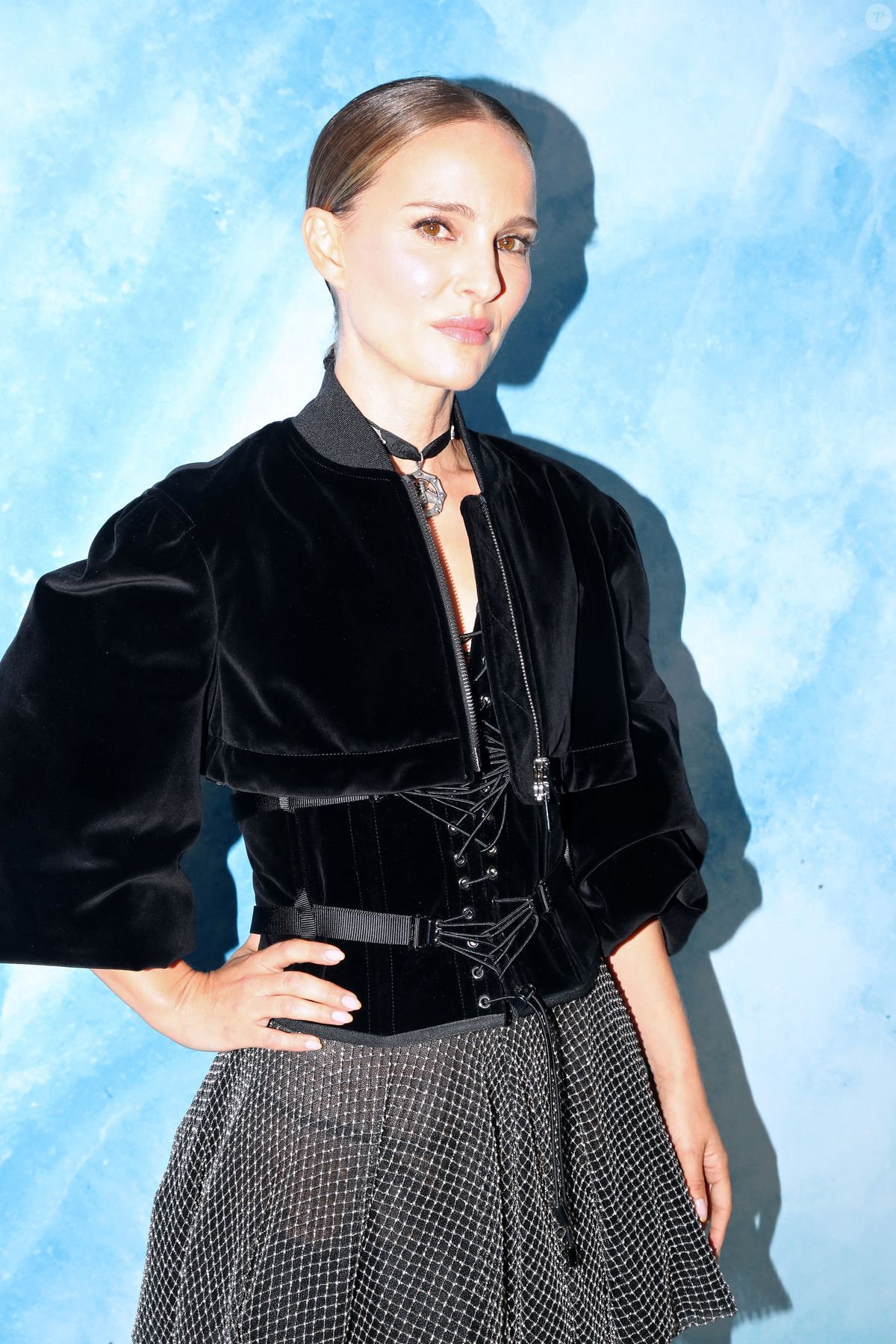 Photo : Natalie Portman - Célébrités au Défilé Dior, Collection Prêt-à ...