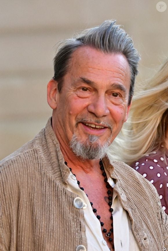Photo : Florent Pagny à la sortie de la cérémonie de remise de légion d ...