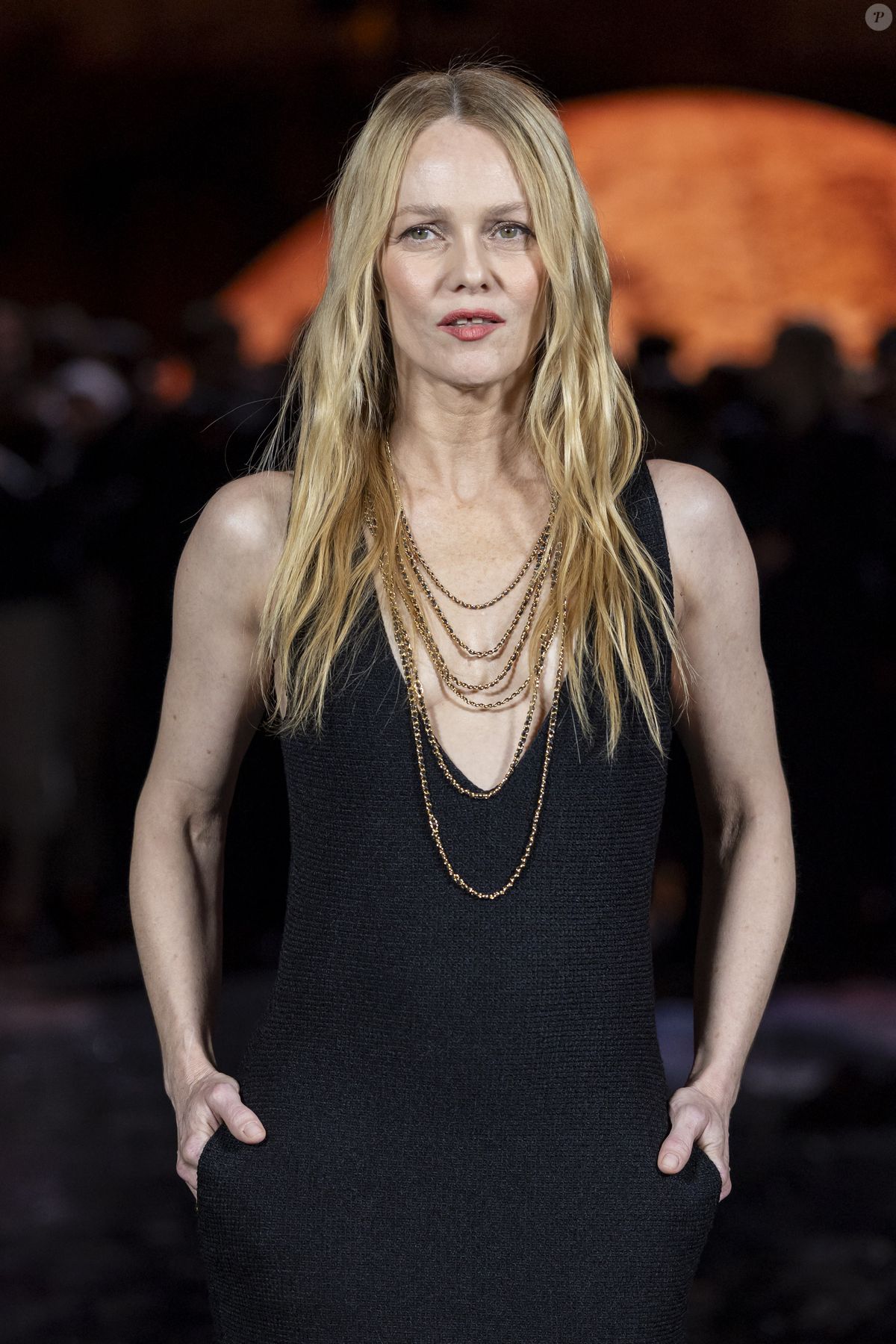 Photo : Ce bien va être vendu aux enchères Vanessa Paradis - Photo Call ...