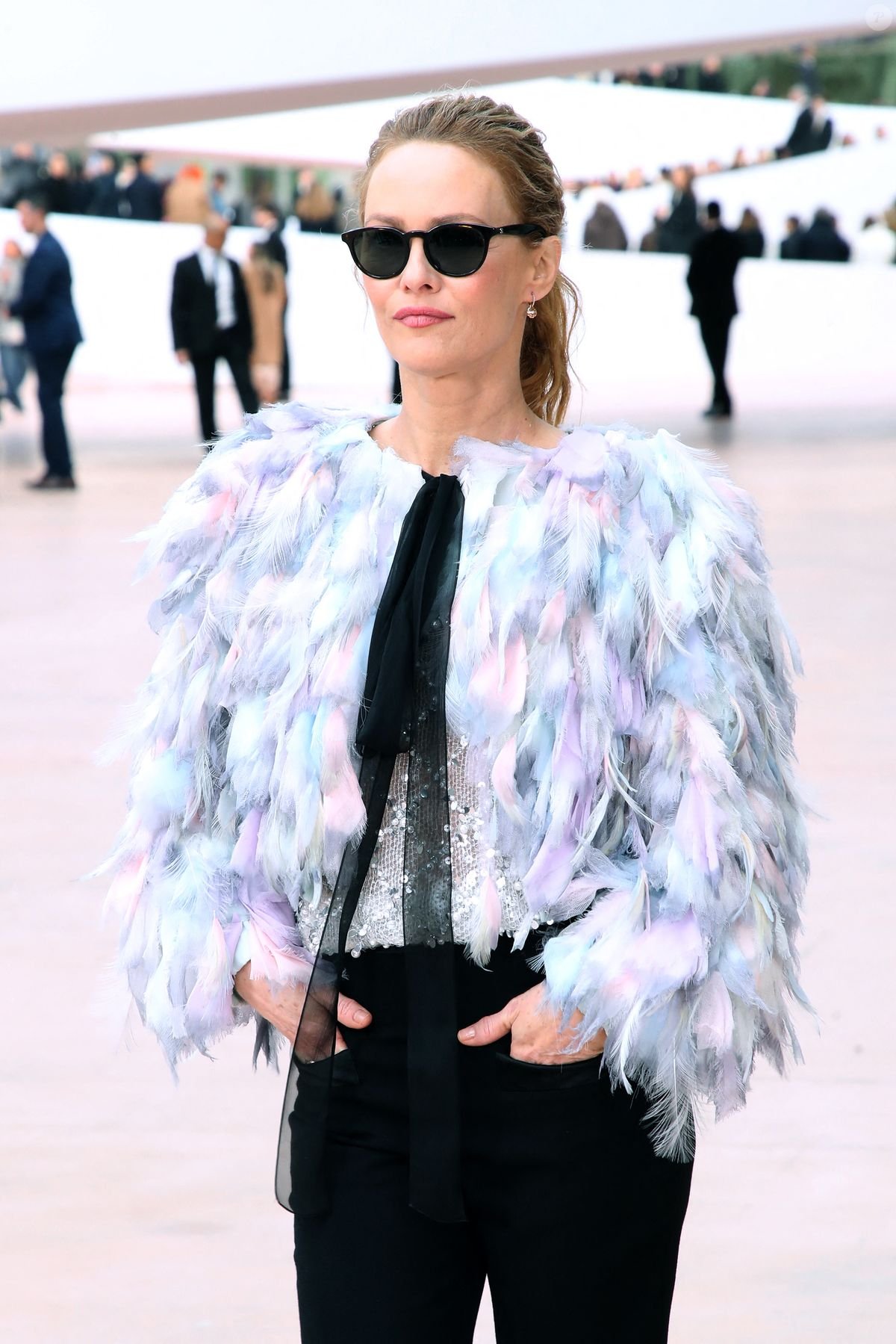 Photo : Vanessa Paradis - Célébrités au Défilé de Mode Chanel ...