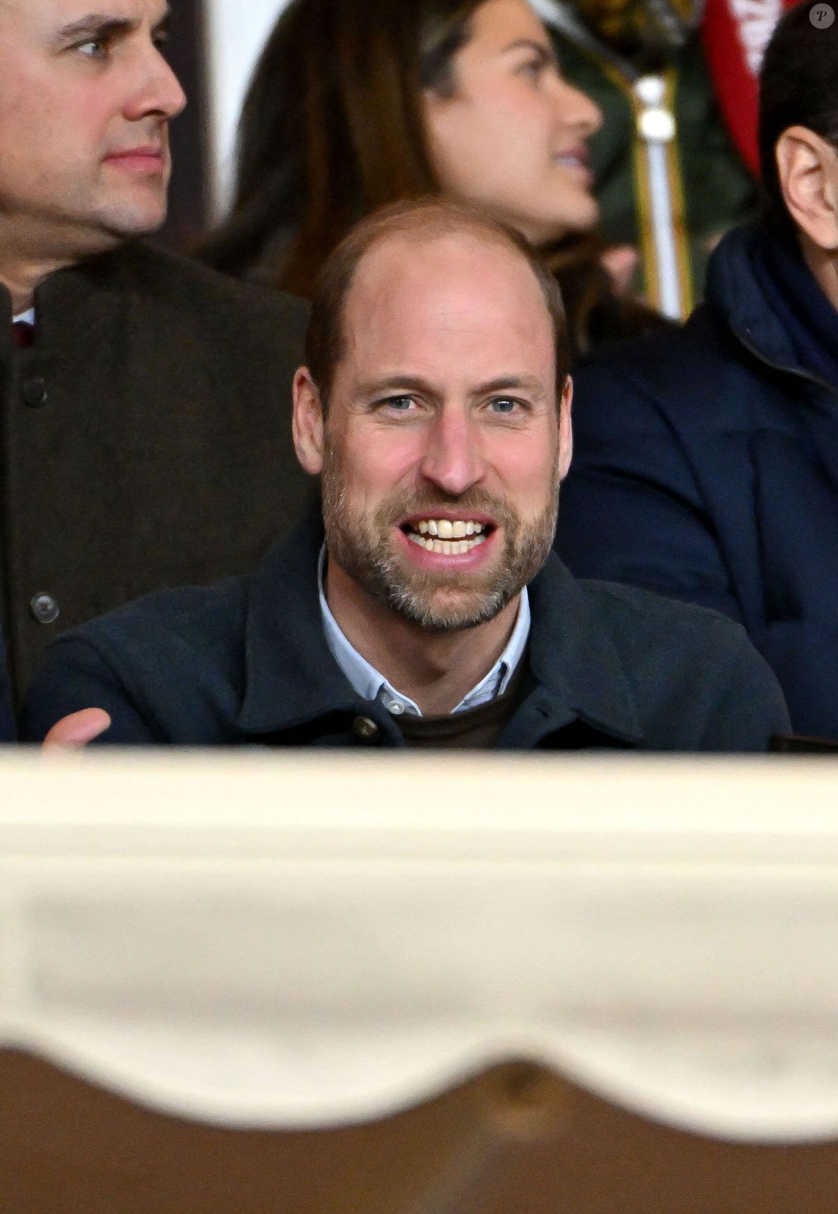 Photo : Le prince William, prince de Galles assiste en tribune à la ...