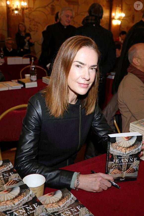 Bénédicte Delmas devenue réalisatrice après Sous le soleil : elle lève ...