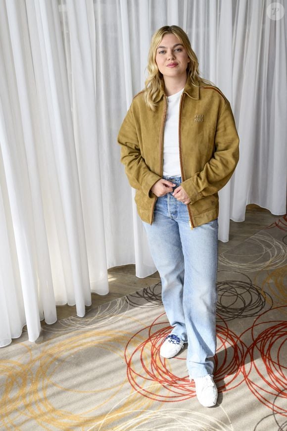 Photo : Portrait de la chanteuse française Louane (Louane Emera) lors ...