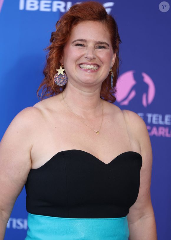 "On avait même pas de frigo" : Elodie Poux évoque la grande pauvreté ...