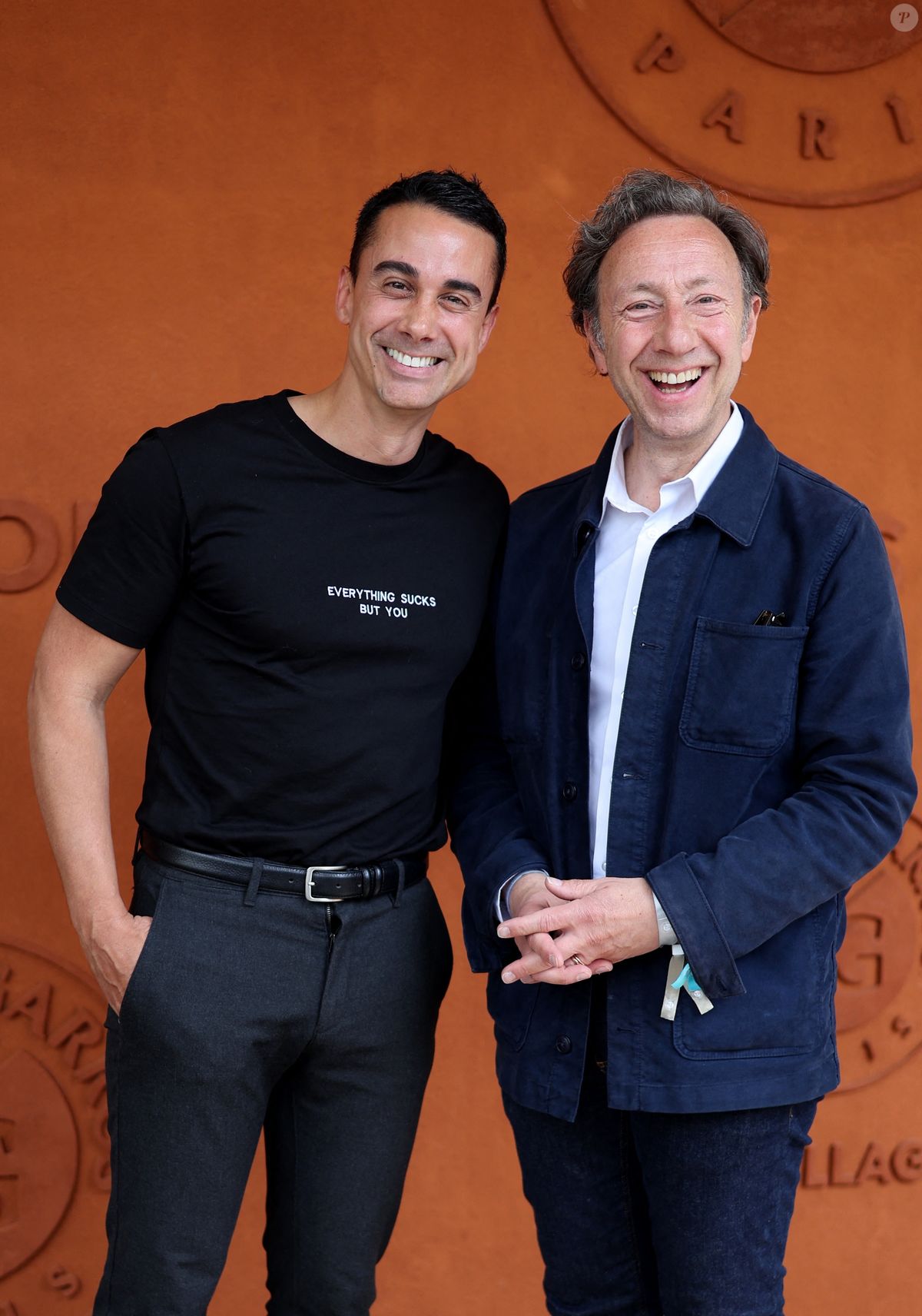 Photo : Stéphane Bern et son compagnon Yori Bailleres au village lors ...