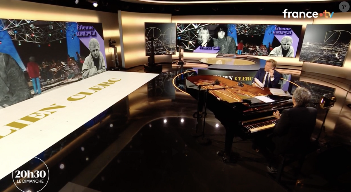 Photo : Laurent Delahousse reçoit Julien Clerc dans l'émission "20h30 ...