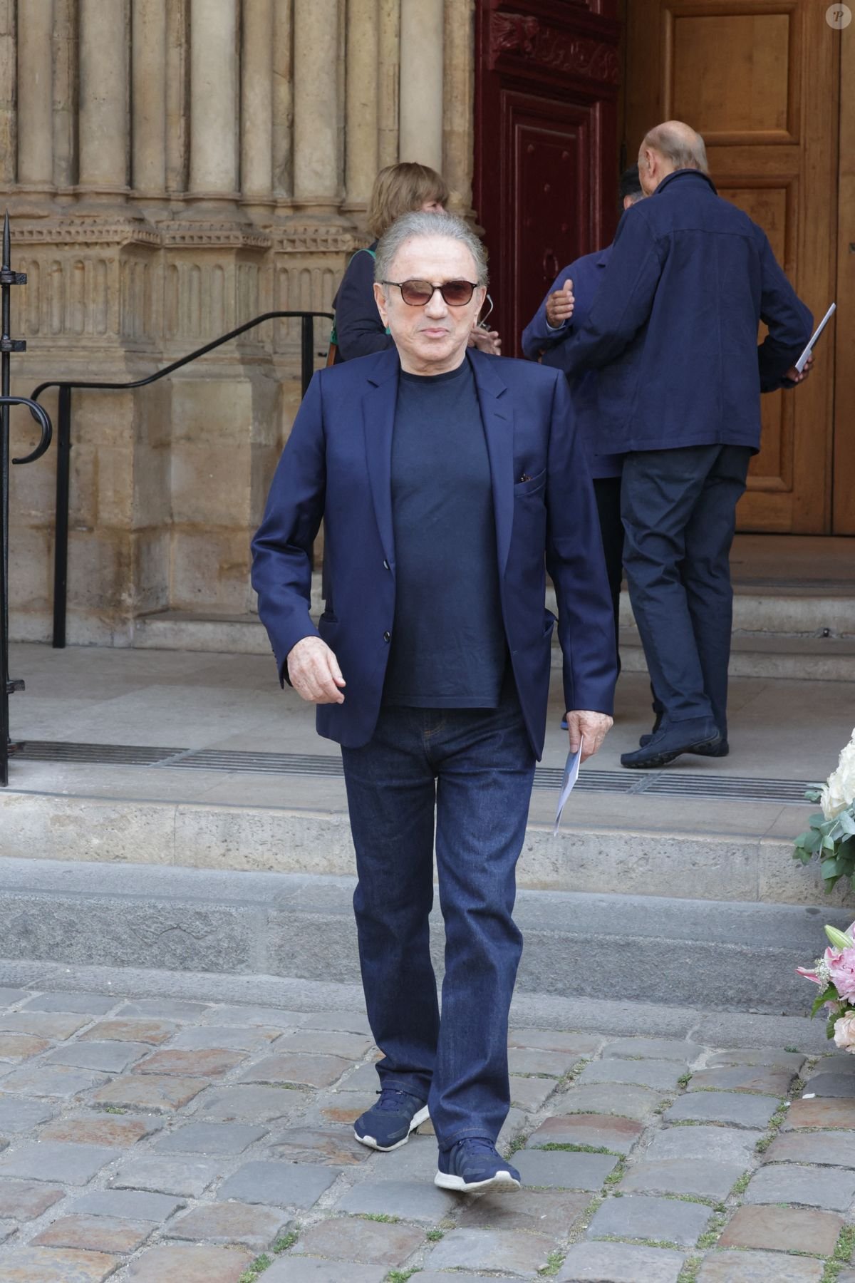 Photo : Michel Drucker assistant aux obsèques de Philippe Labro à l ...