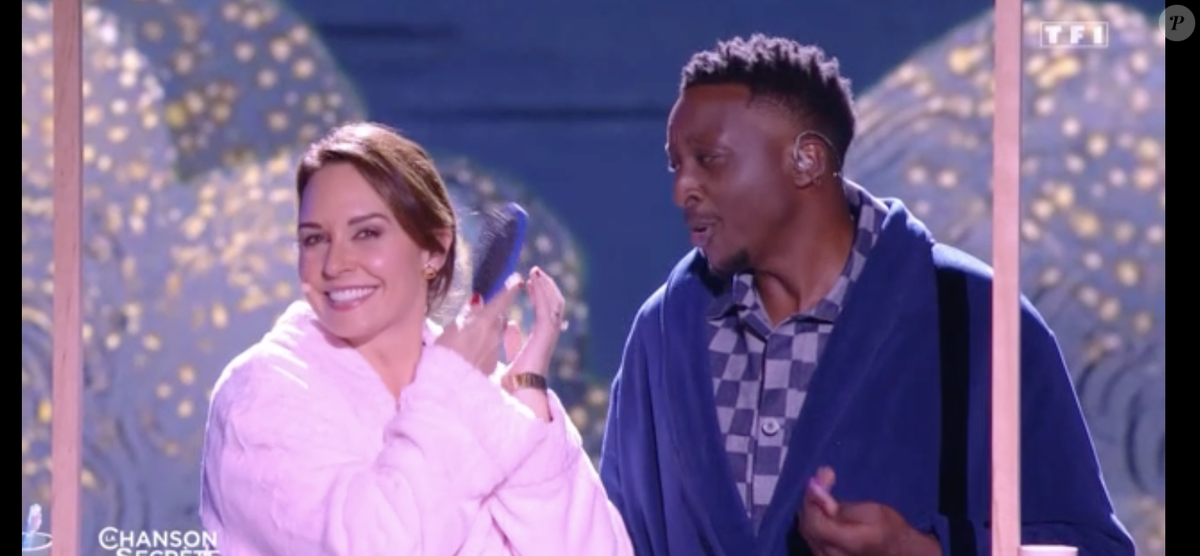 Photo : Sa compagne, Julia Vignali, apparaît en train de chanter aux ...