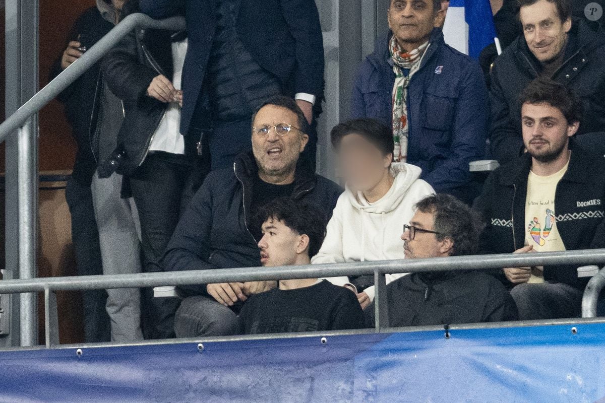 Photo : Ensemble, ils ont assisté à la victoire des Bleus à l'issue d ...