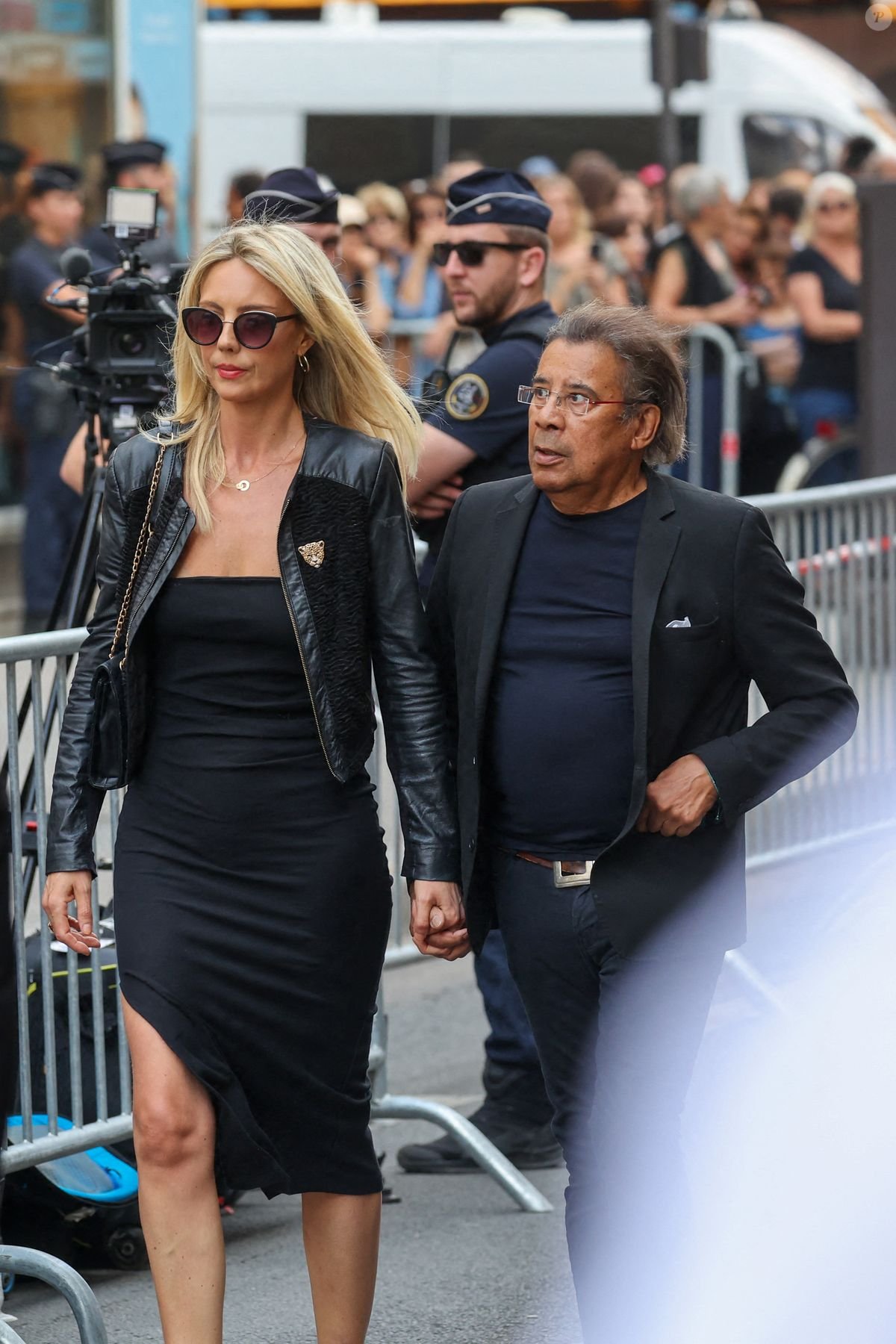 Photo : Laurent Voulzy et sa compagne Isaure Le Faou - Arrivées aux ...