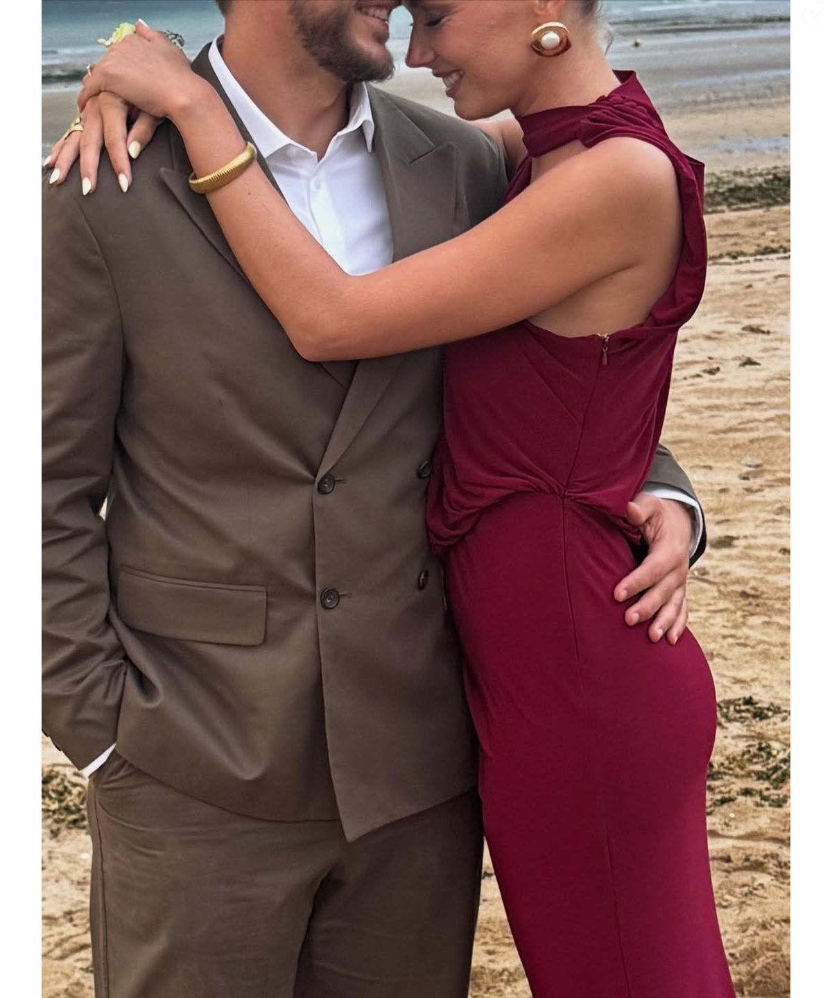 Photo : En faisant défiler les images, on découvre ensuite Amandine ...