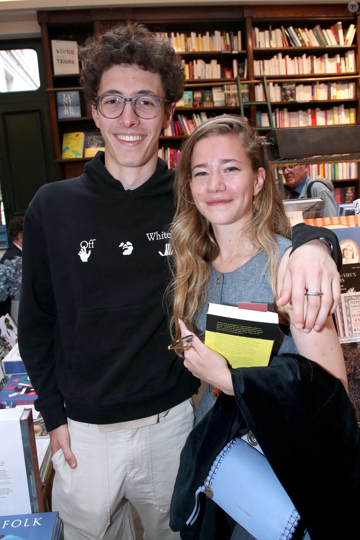 Photo : Tado Gallienne (fils de Guillaume) et sa cousine Mathilde ...