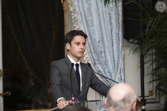 Marc Ladreit de Lacharrière reçoit Gabriel Attal, invité d’honneur d’un ...