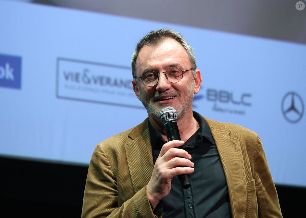 Photo : Frederic Lopez pour le téléfilm "Après la fin" de F.Lopez lors ...