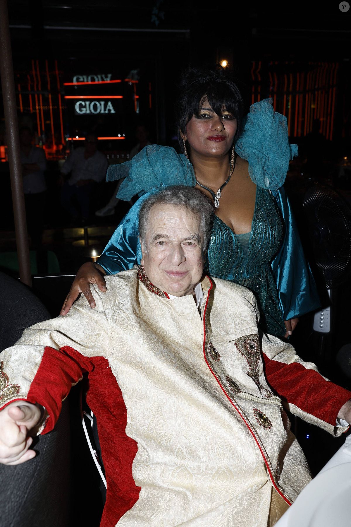 Photo : Supriya Ansuya Devi Rathoa a bien "obtenu l'autorisation pour ...