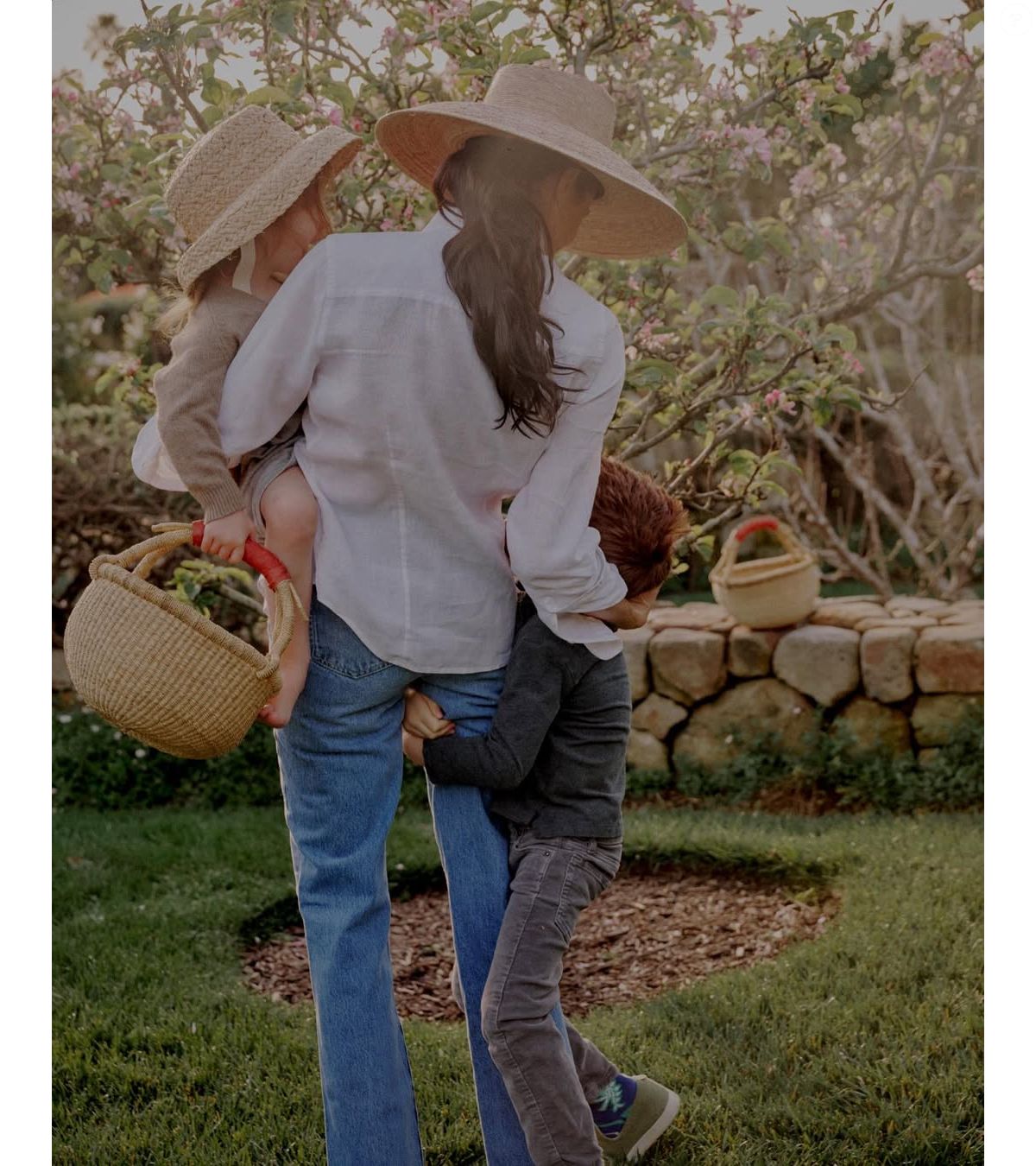 Photo : Le prince Harry et Meghan Markle protègent leurs enfants ...