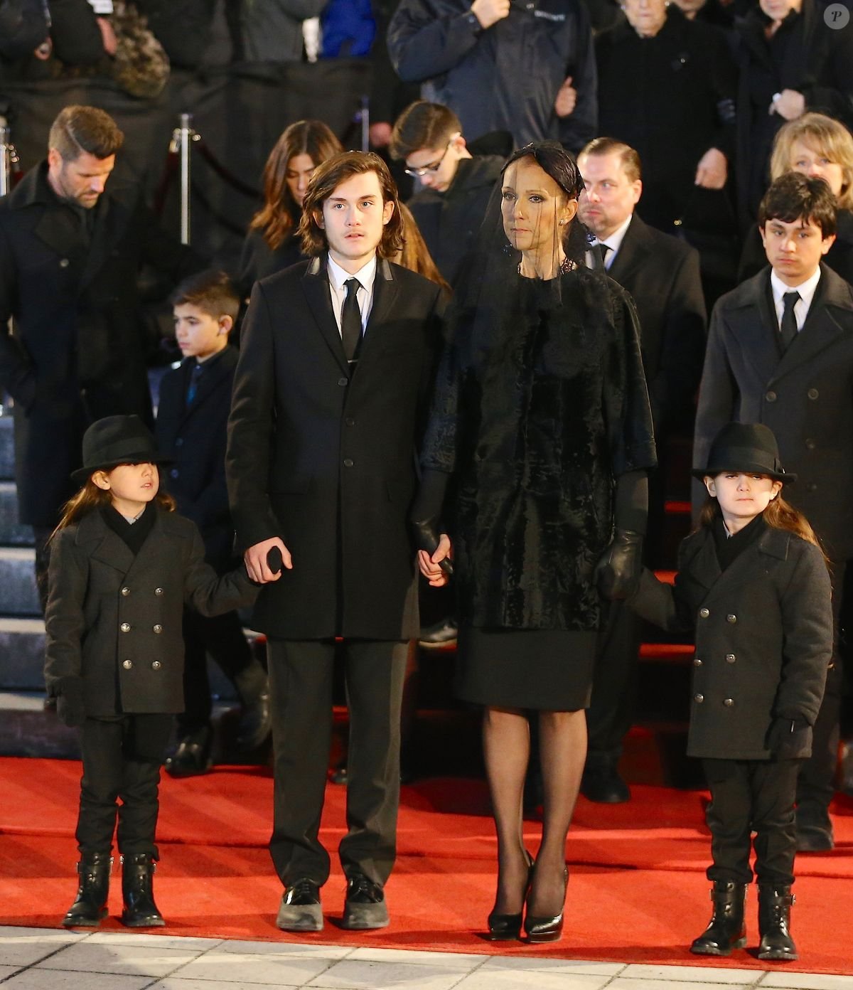 Photo : L'ex-petit-ami d'Angélique Weckenmann aurait auparavant dépensé ...