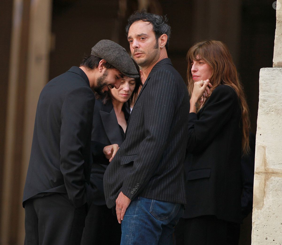 Photo : Ben Attal, Charlotte Gainsbourg, Roman de Kermadec (Fils de ...