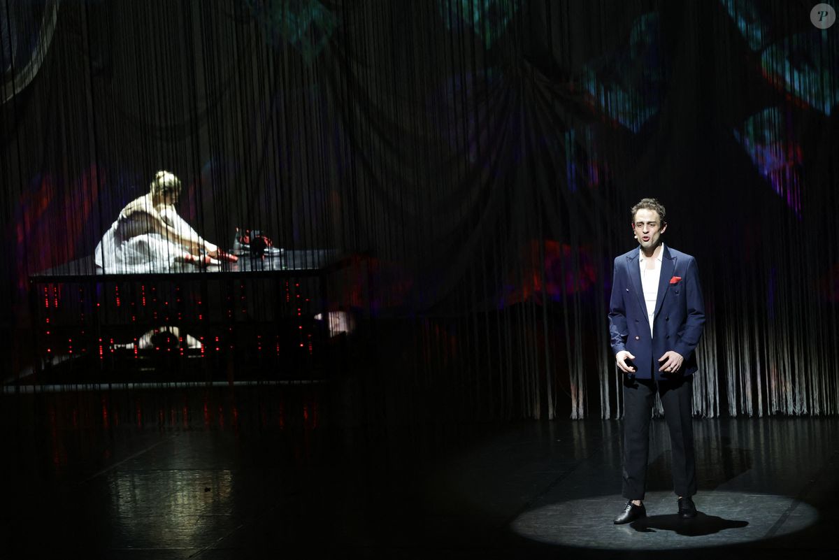 Photo : Exclusif - Céleste Hauser et Benjamin Siksou - Générale du ...